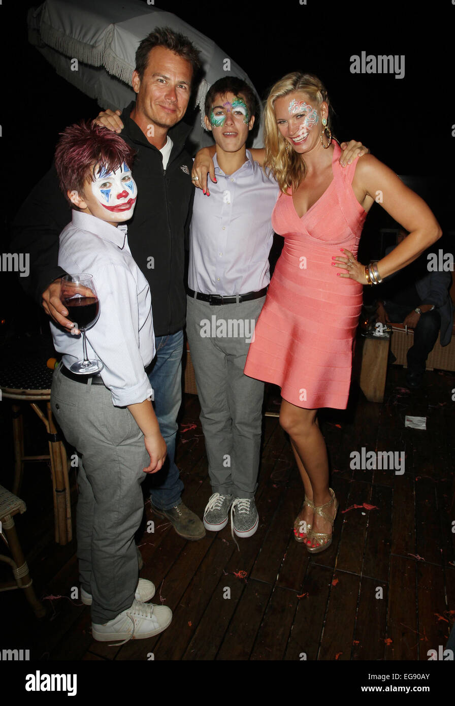 Natasha Henstridge 40e Fête privée comprend : Asher Sky Waite,Liam ...