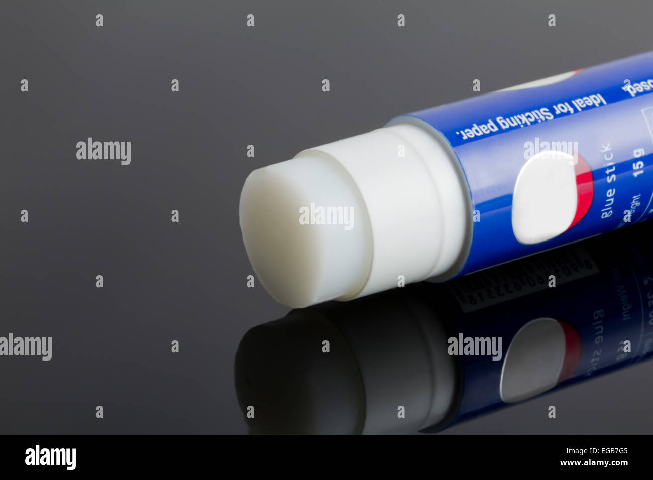 Il colle avec bâton de colle Banque de photographies et d’images à ...