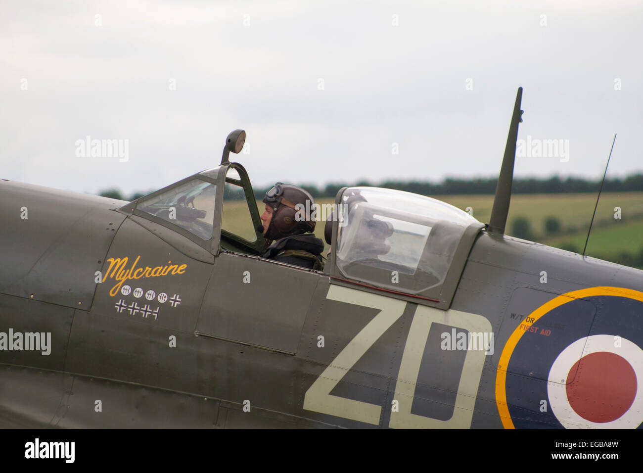 Raf ww2 pilot cockpit Banque de photographies et d’images à haute ...