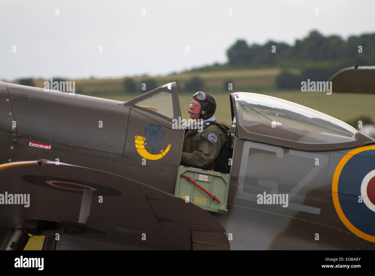 Raf ww2 pilot cockpit Banque de photographies et d’images à haute ...