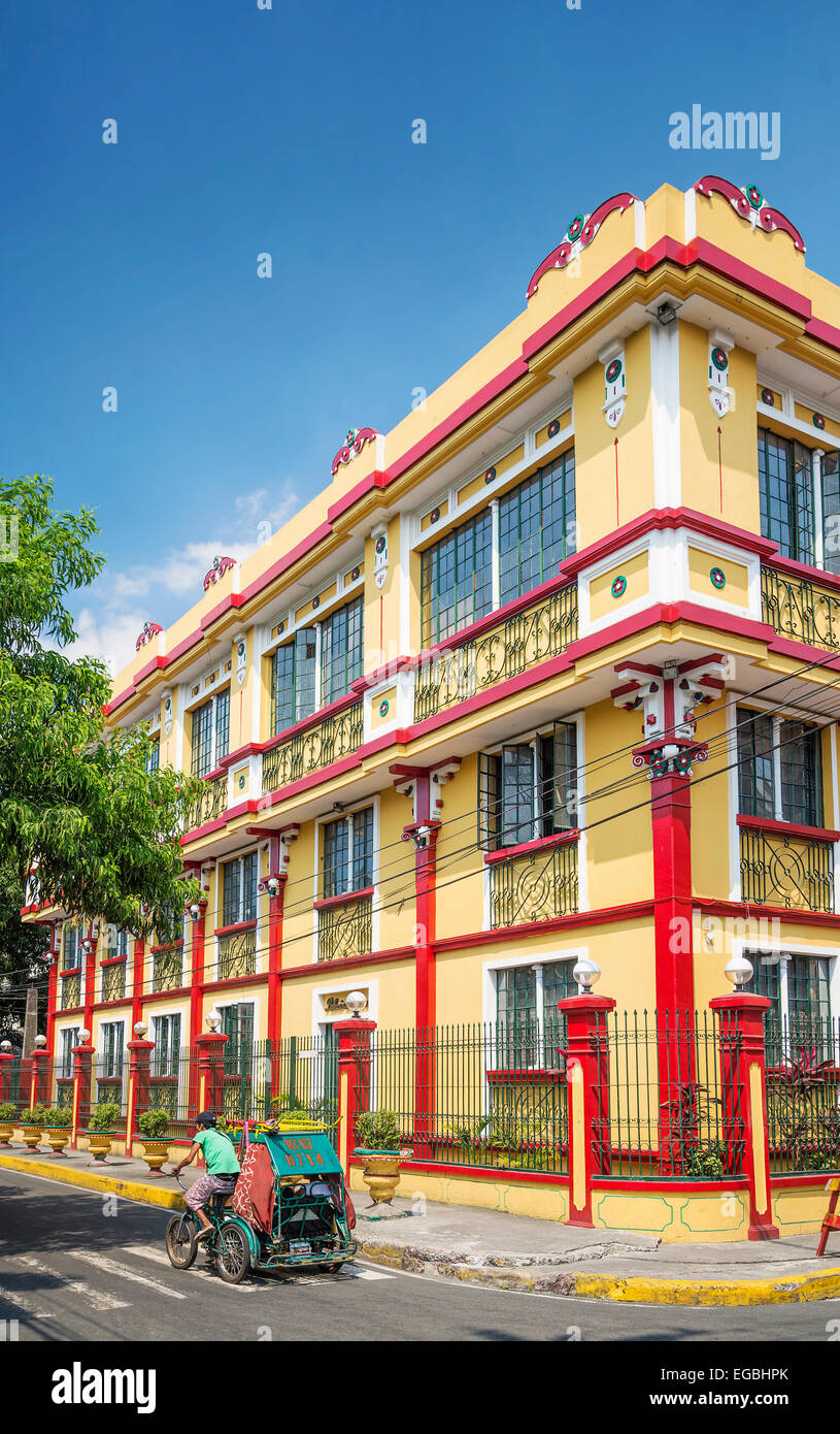 Maison coloniale à intramuros historique de Manille aux Philippines ...