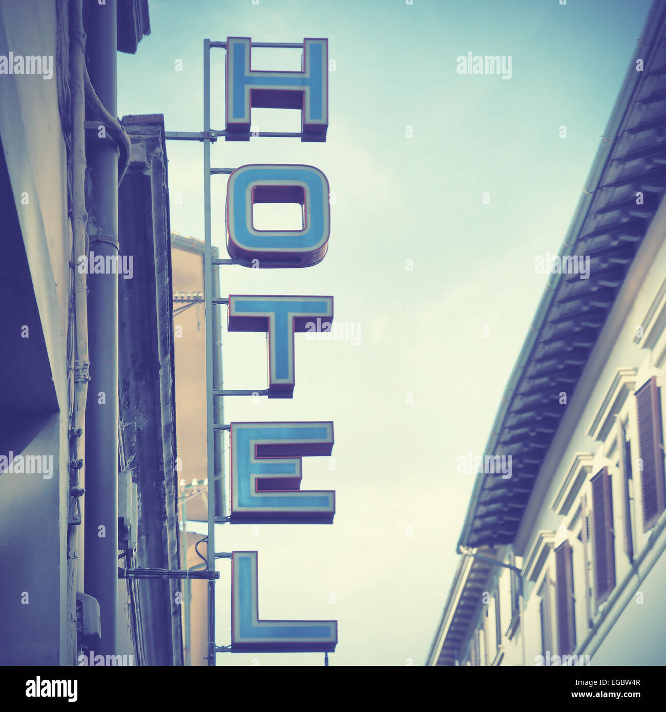Hotel signboard Banque de photographies et d’images à haute résolution ...