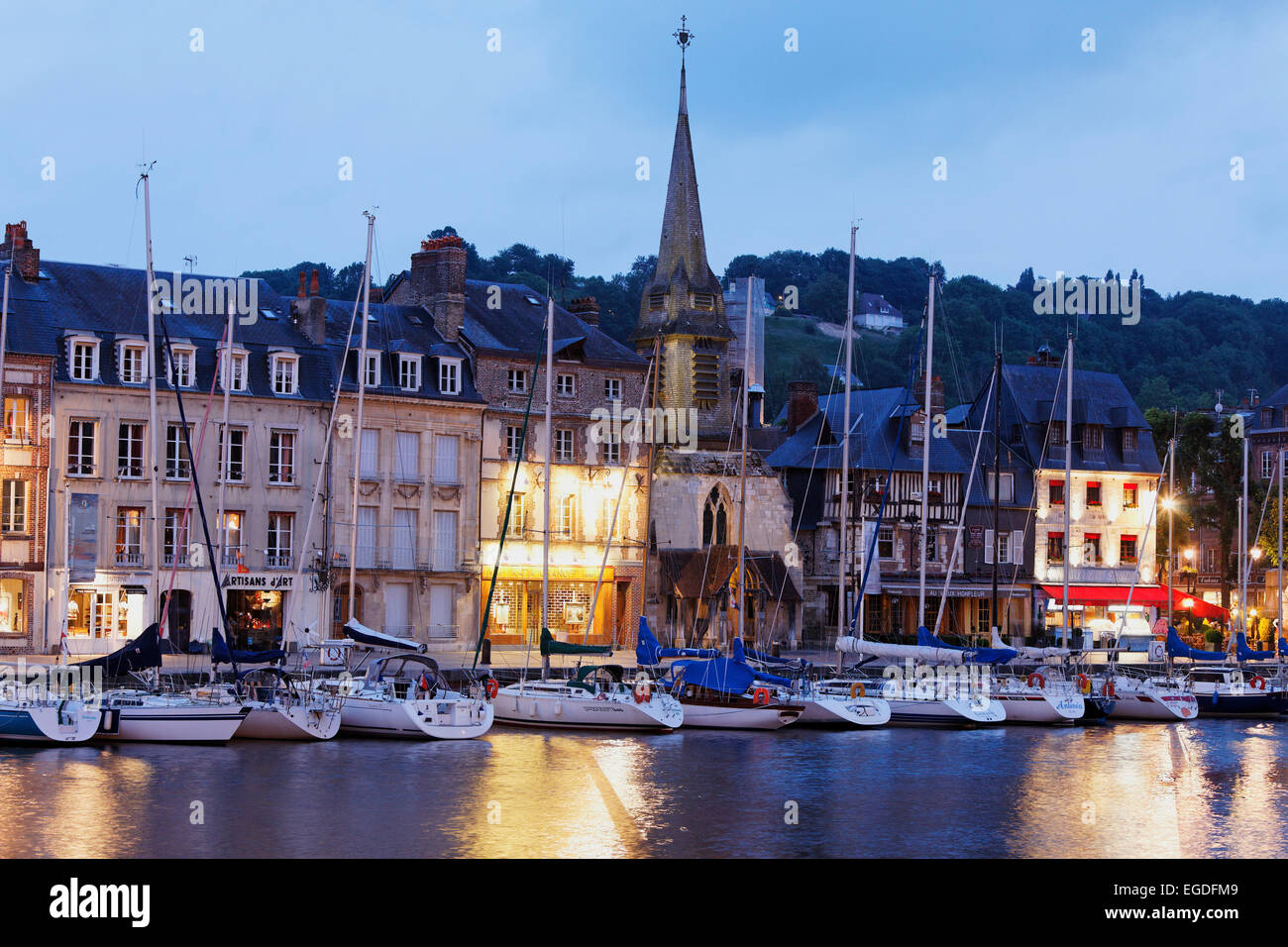 Vieux port de honfleur Banque de photographies et d’images à haute ...