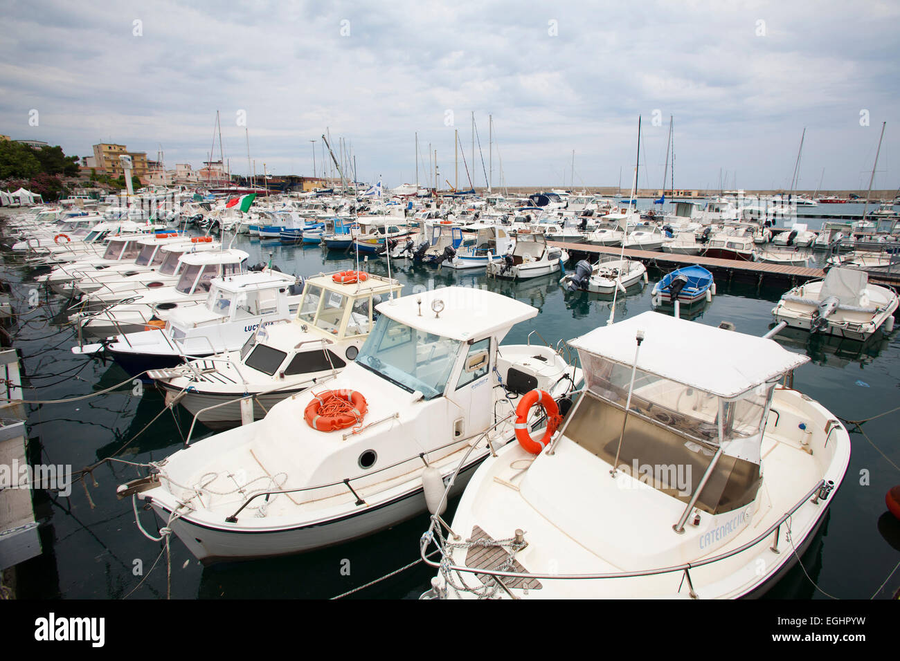 Italie crotone Banque de photographies et d’images à haute résolution ...