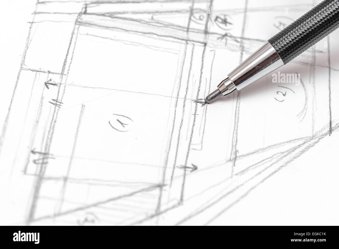 Dessin à la main de l'architecte Plan de maison avec crayon croquis ...