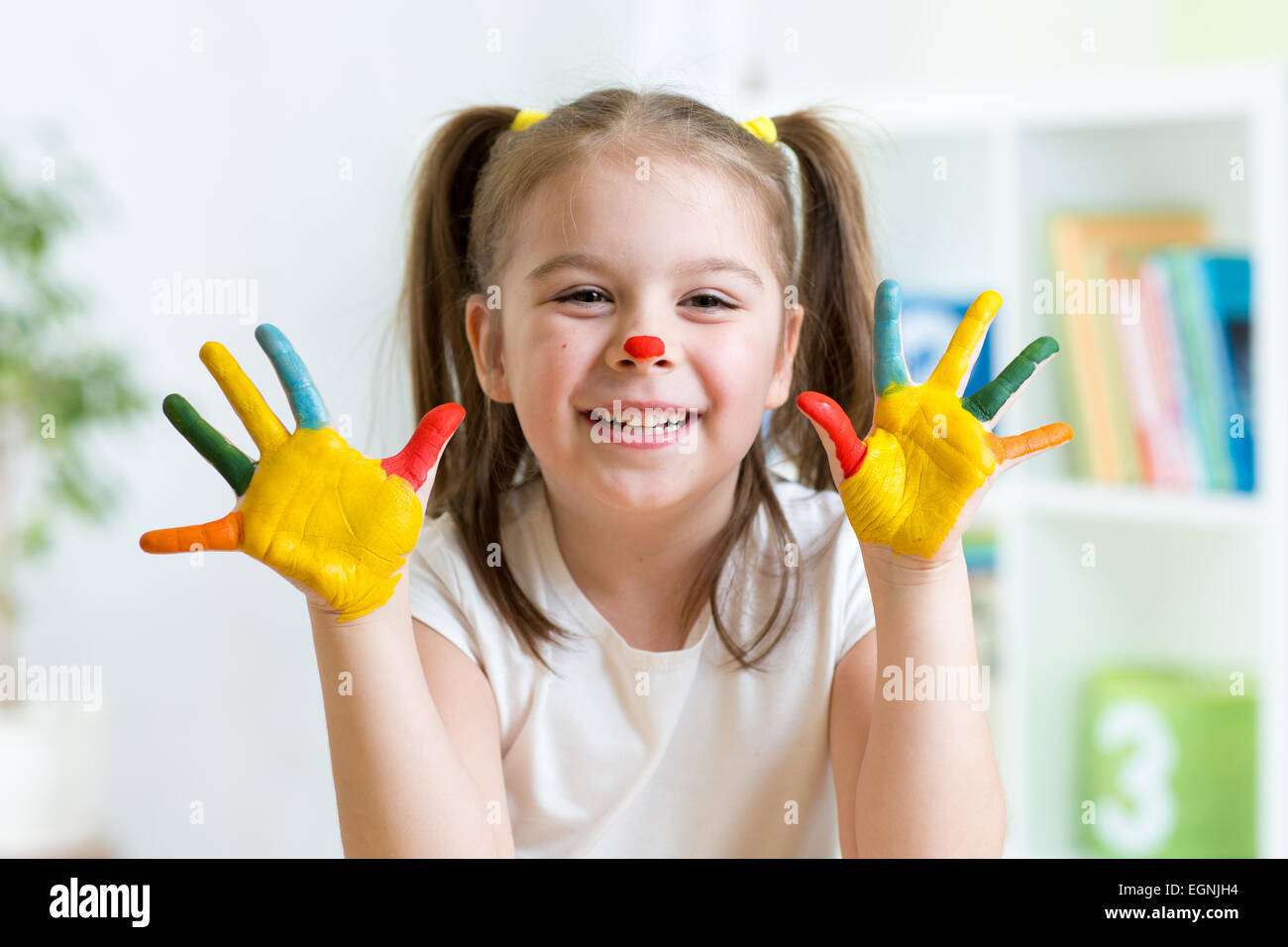 Les mains au visage Banque de photographies et d’images à haute ...