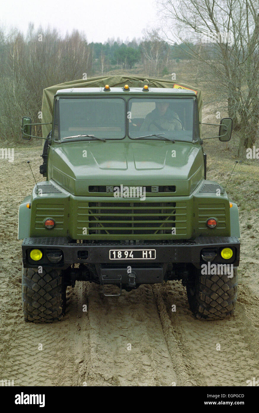 Ukrainian military truck kraz Banque de photographies et d’images à ...