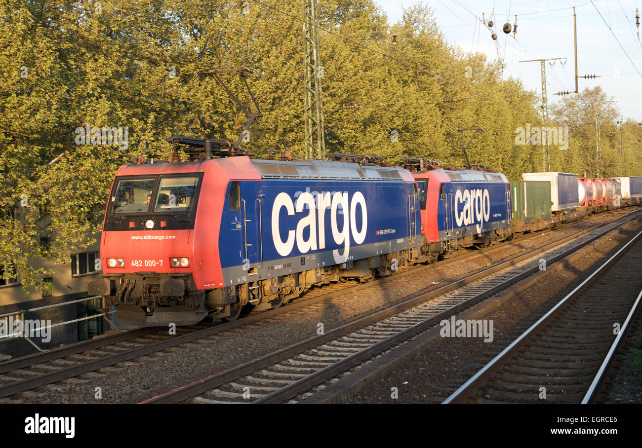 Cargo train Banque de photographies et d’images à haute résolution - Alamy