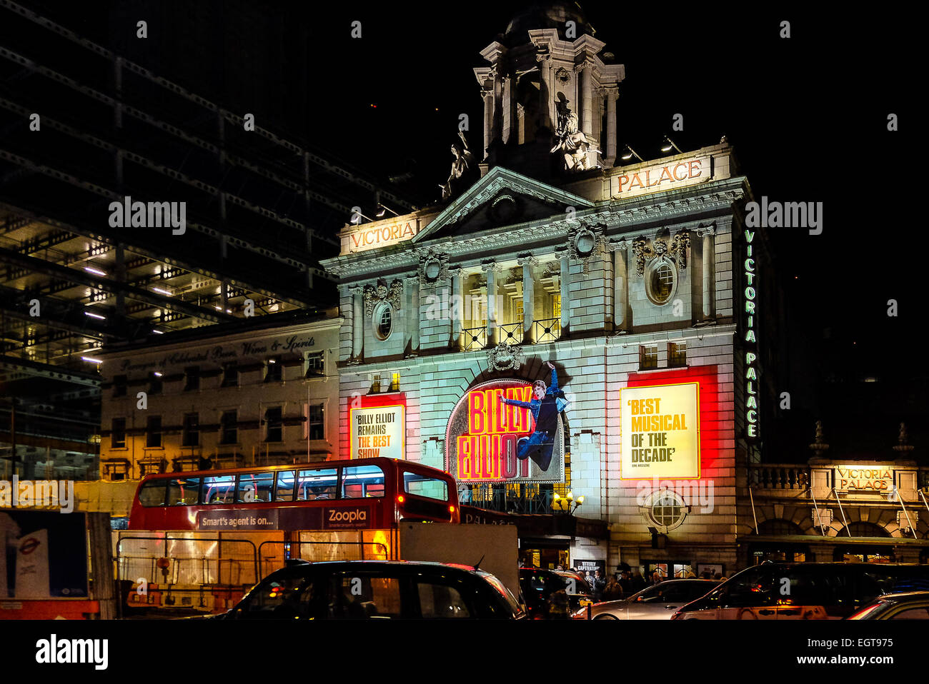 The victoria palace Banque de photographies et d’images à haute résolution - Alamy