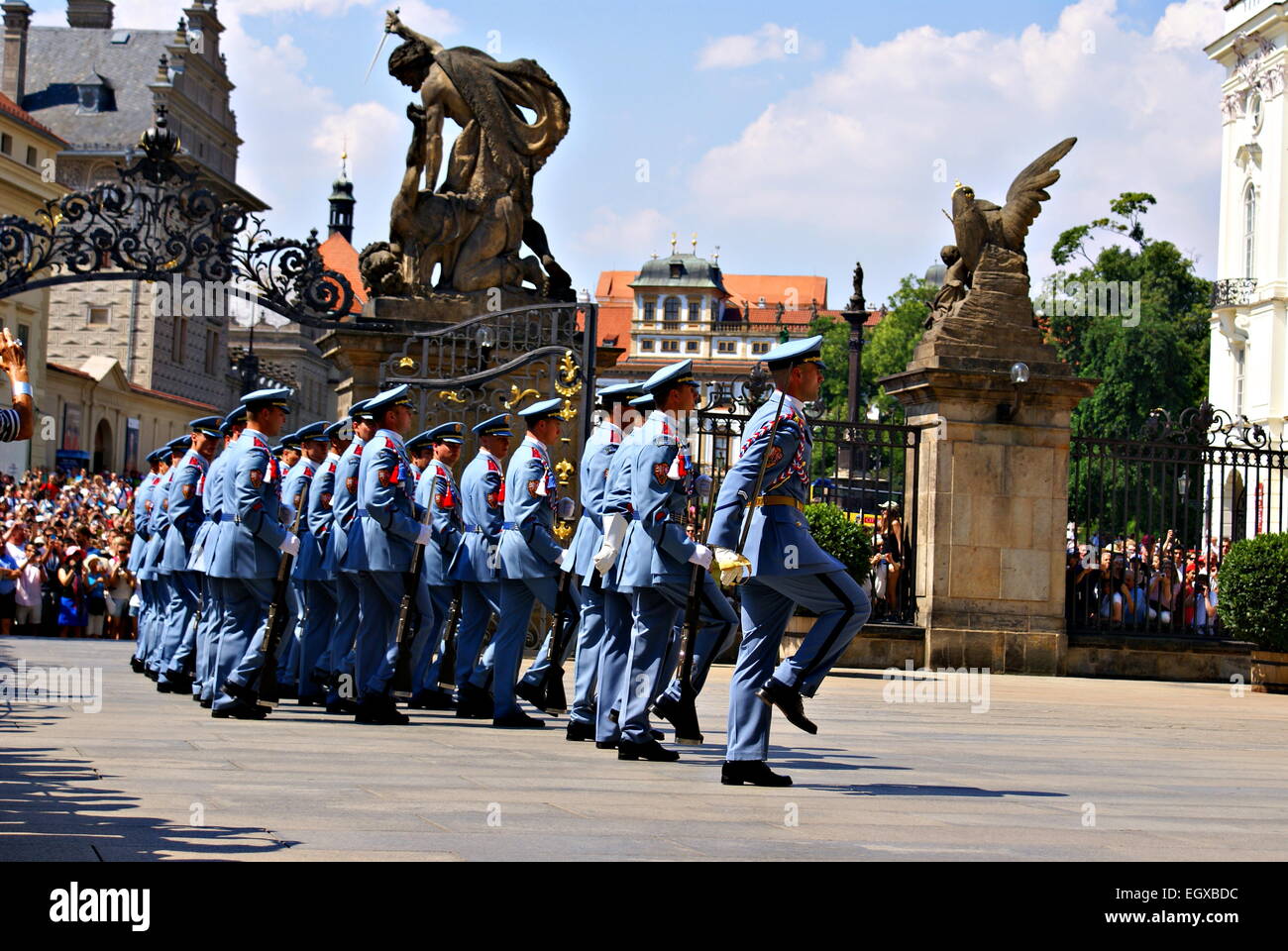 Relève de la Garde cérémonie se déroule dans la première cour du ...