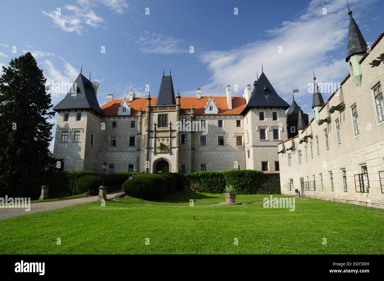 Zleby castle Banque de photographies et d’images à haute résolution - Alamy