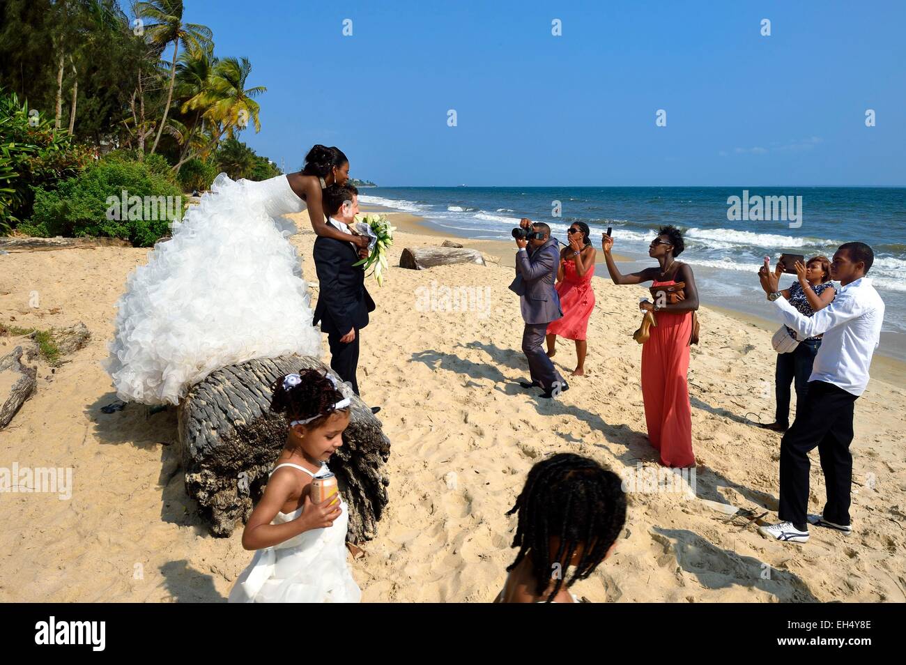 Le GABON, Libreville, plage bordant l'estuaire du Gabon Photo Stock - Alamy