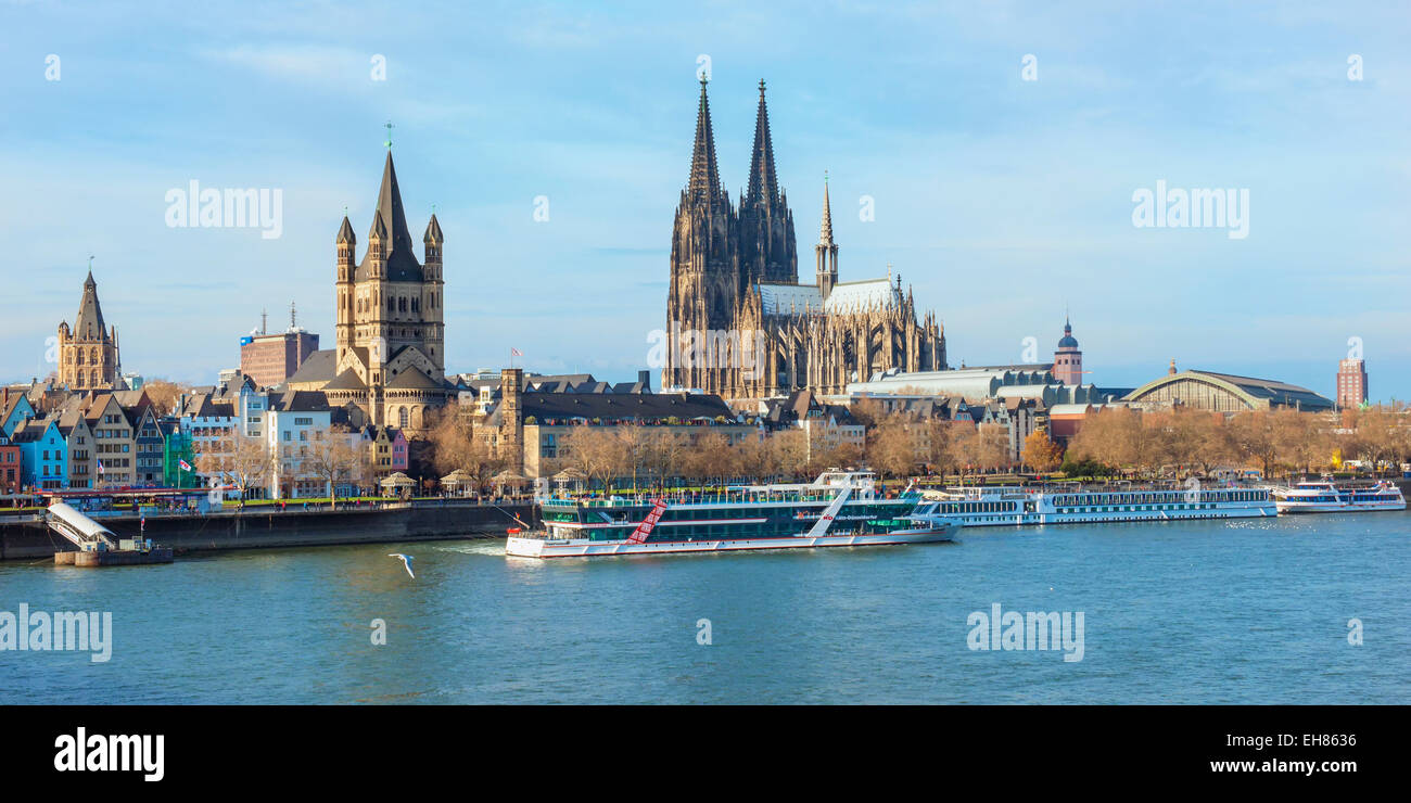 Flèche de la cathédrale de cologne Banque de photographies et d’images ...