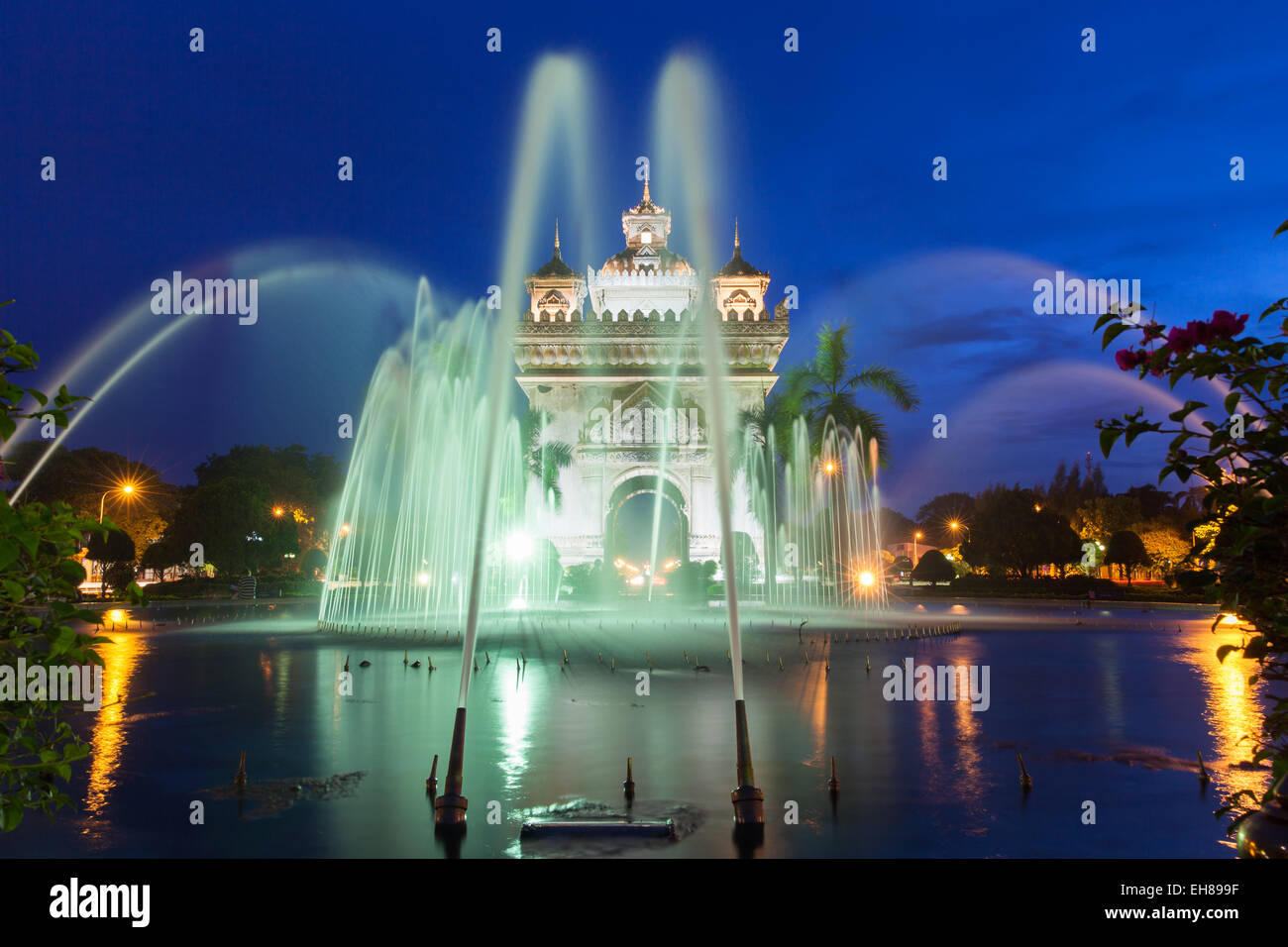 Fontaine De Triomphe Banque De Photographies Et D images Haute fontaine-de-triomphe-banque-de-photographies-et-d-images-haute
