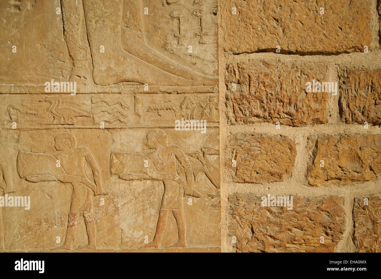 Célèbre fresque égyptienne sur l'ancien mur Photo Stock - Alamy