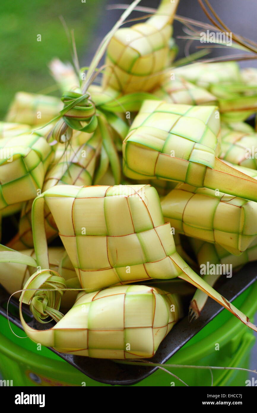 Ketupat hari raya Banque de photographies et d’images à haute ...