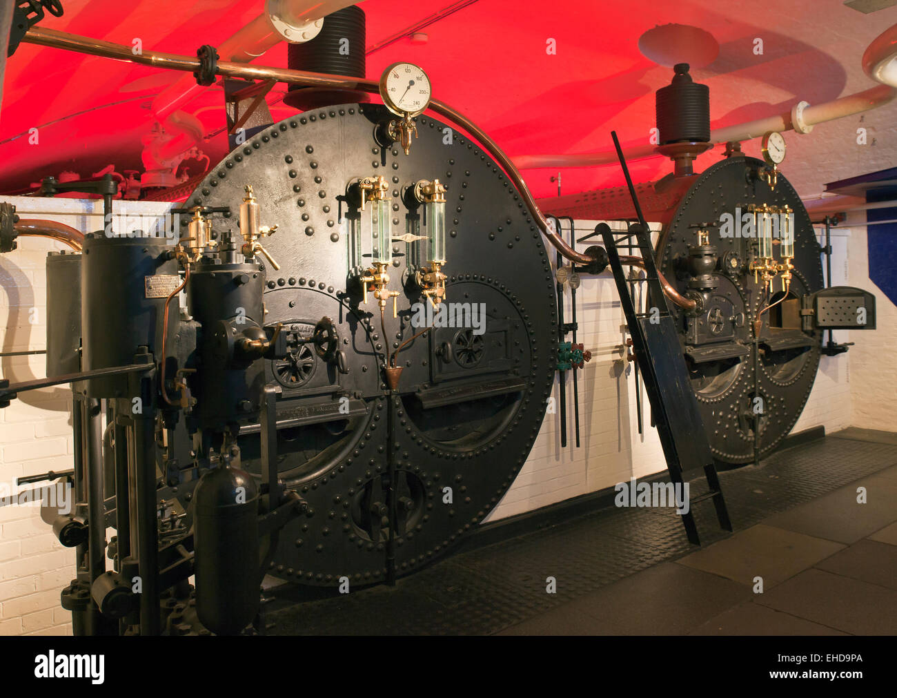 Tower Bridge salle des machines les chaudières à vapeur Photo Stock - Alamy