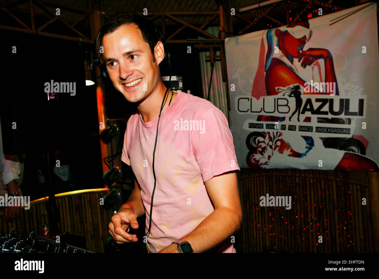 Sean brosnan Banque de photographies et d’images à haute résolution - Alamy