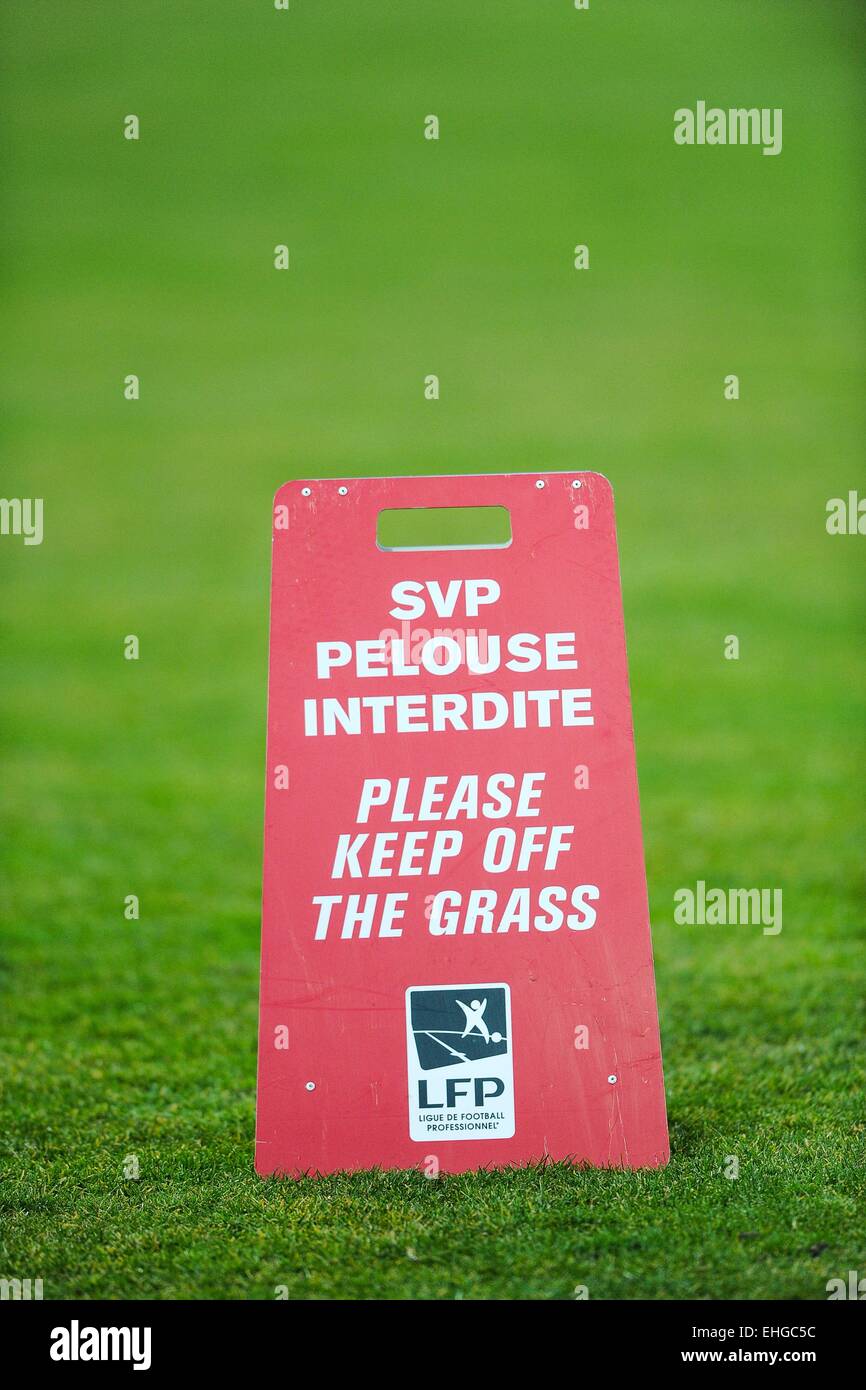 Pelouse interdite Banque de photographies et d’images à haute ...