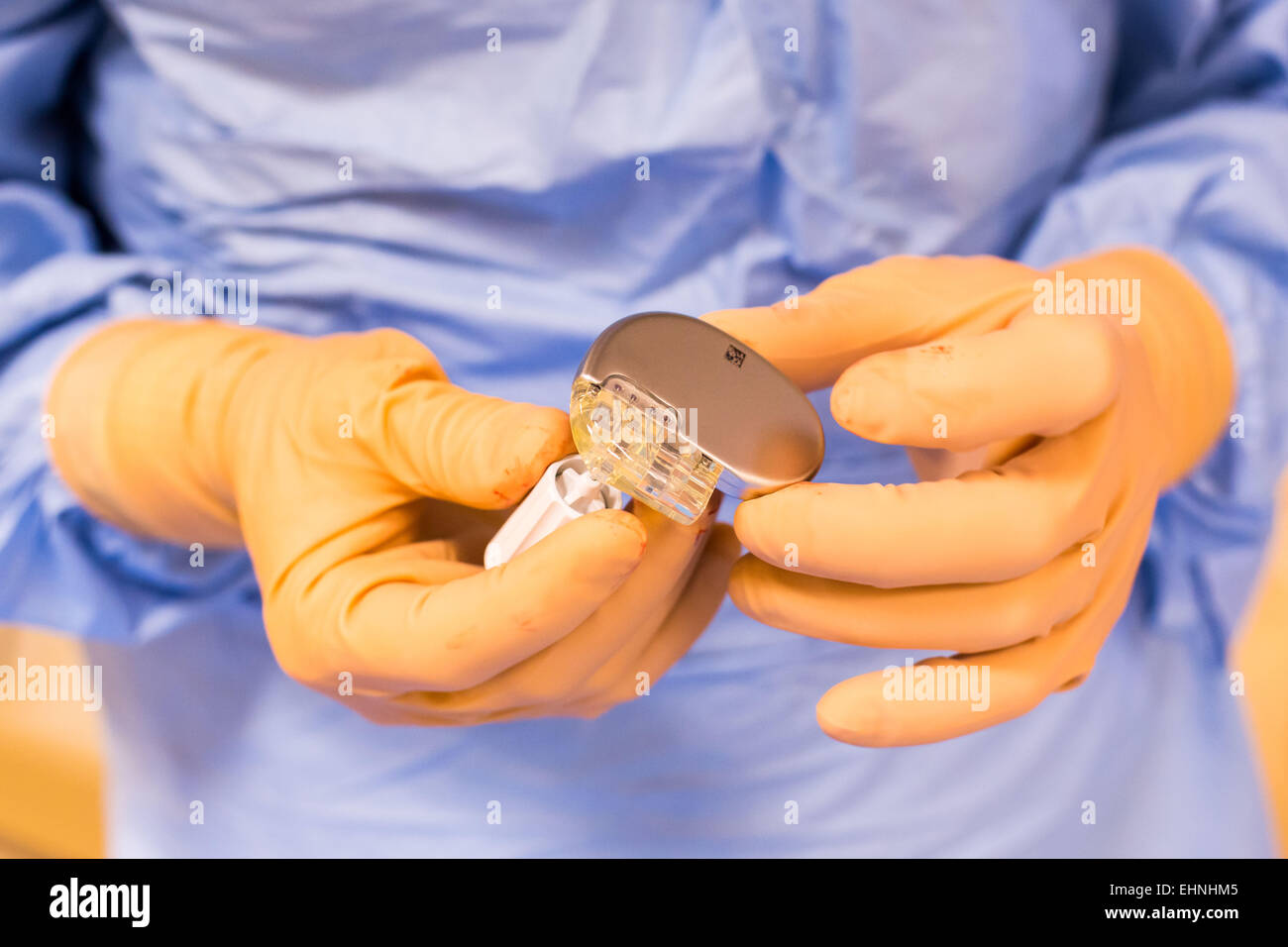 Pacemaker implantation Banque de photographies et d’images à haute ...