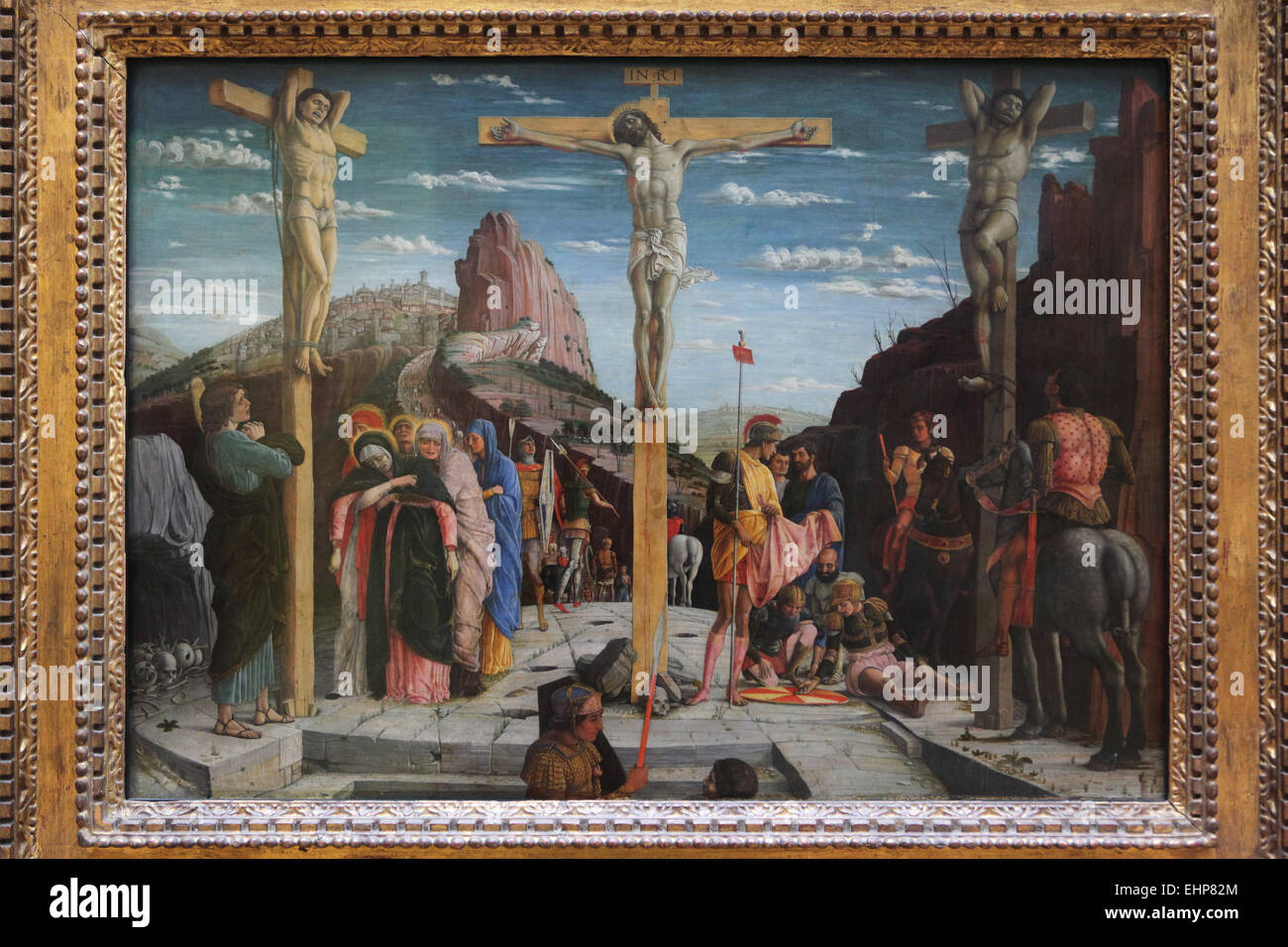 Peinture 'Crucifixion' (1457-1459) par le peintre italien de la Renaissance Andrea Mantegna ...