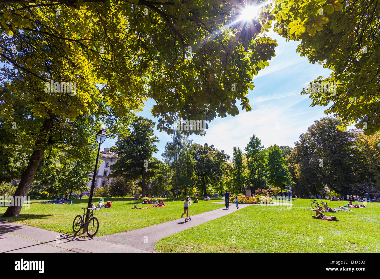 Parc des bastions geneva Banque de photographies et d’images à haute ...