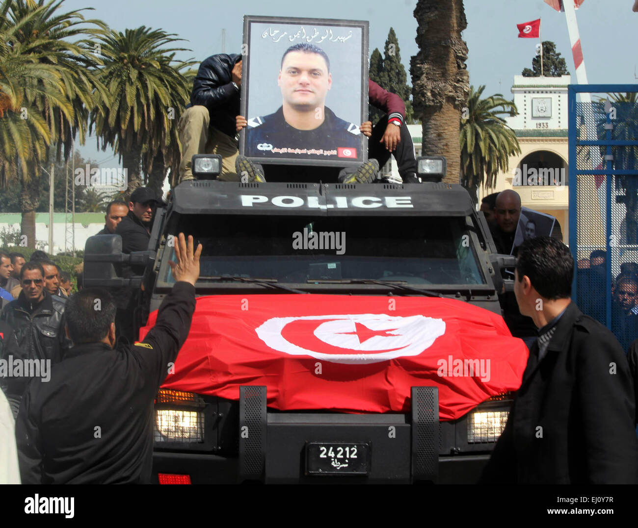 Police tunisie touristes Banque de photographies et d’images à haute ...