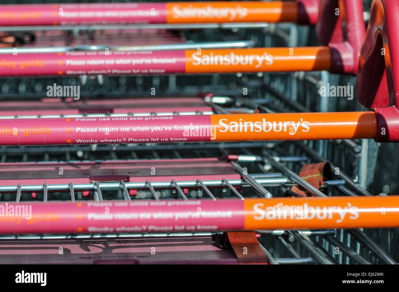 Sainsburys trolley Banque de photographies et d’images à haute ...