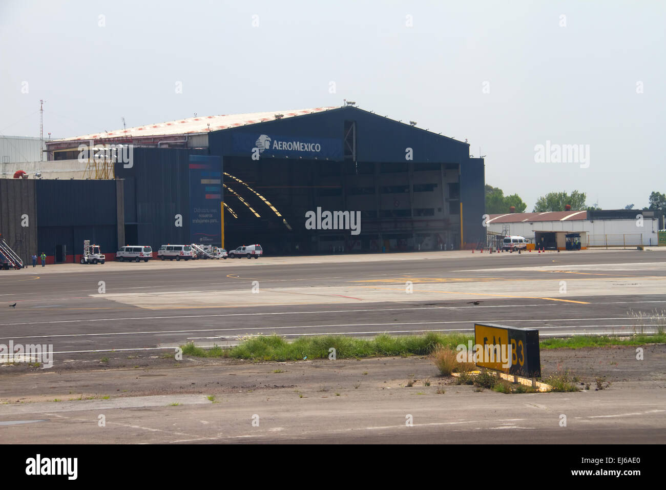 Hangar terminal Banque de photographies et d’images à haute résolution ...