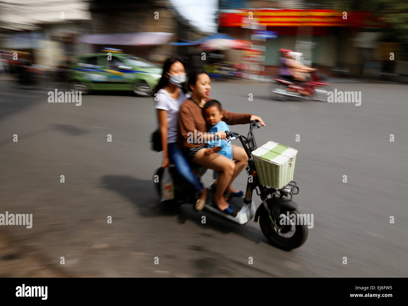 Un Cyclomoteur Banque d'image et photos - Alamy