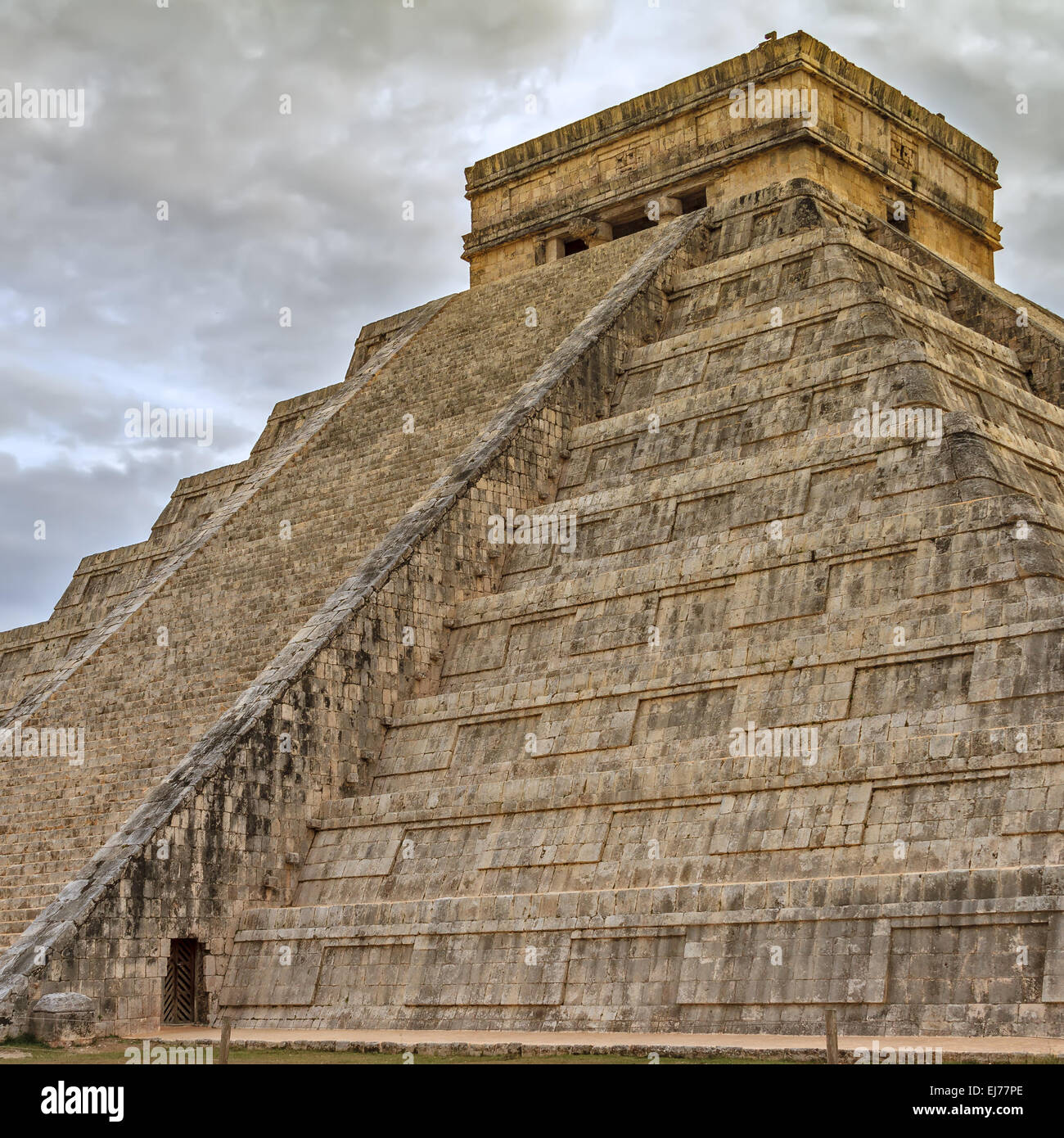 Pyramide mexique Banque de photographies et d’images à haute résolution ...