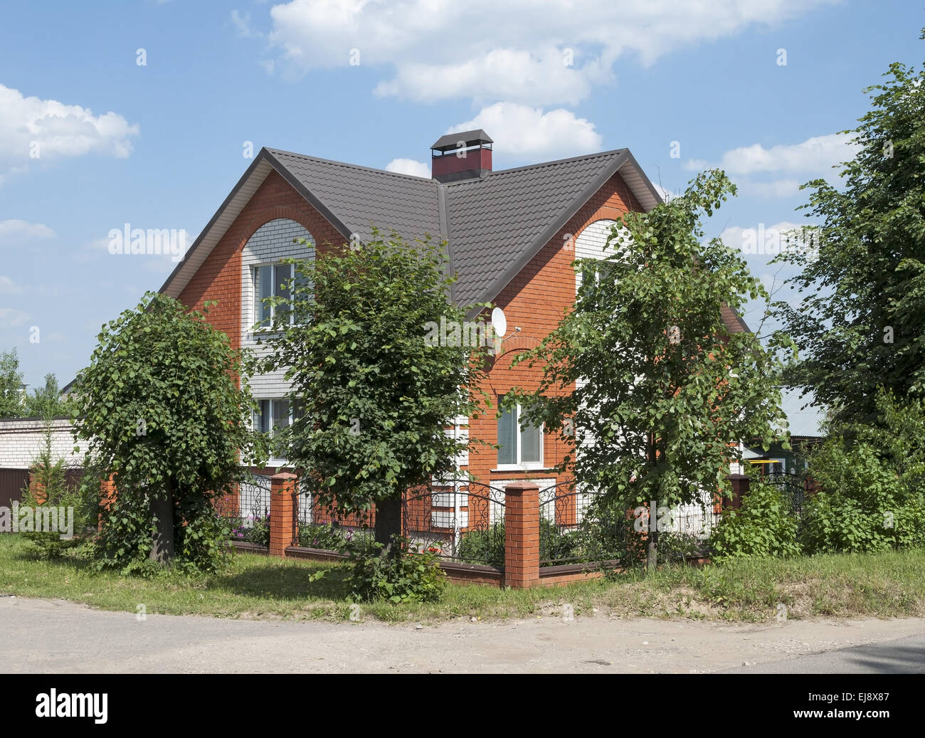 Manoir en briques rouges Banque de photographies et d’images à haute ...