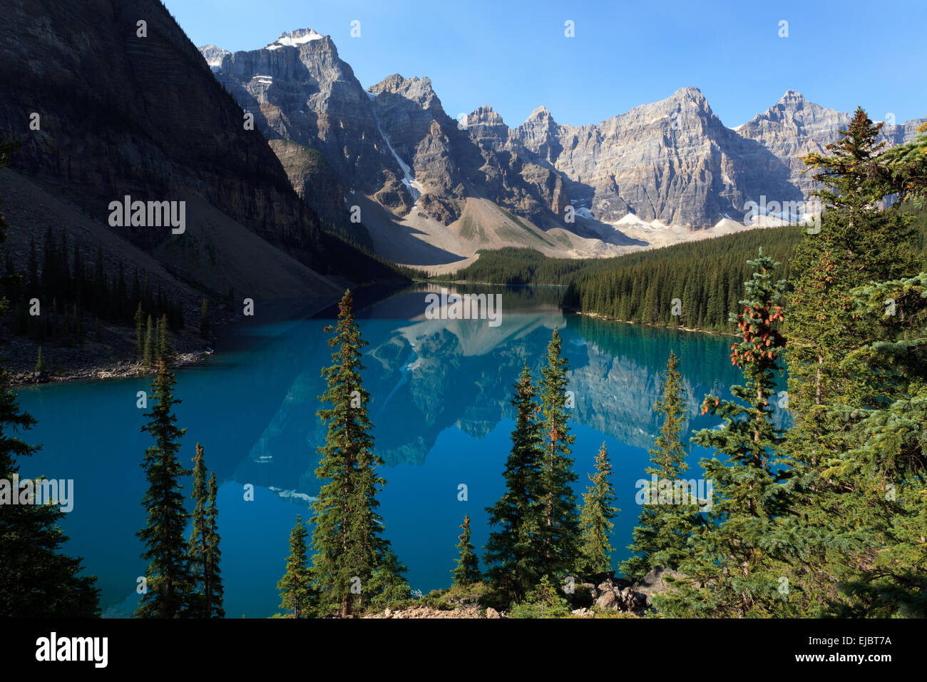 Moraine dammed lake Banque de photographies et d’images à haute ...