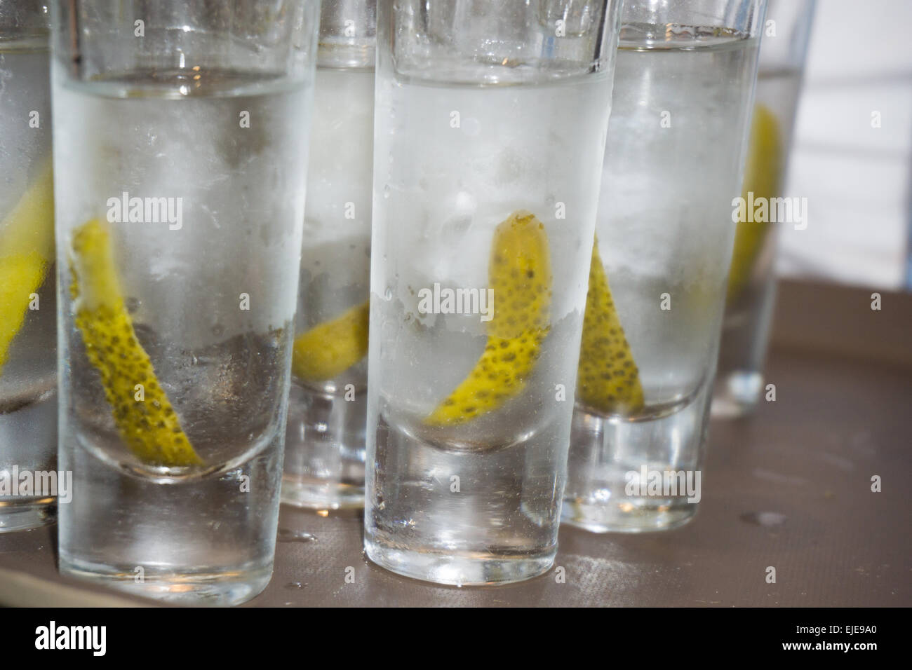 Vodka shot Banque de photographies et d’images à haute résolution - Alamy