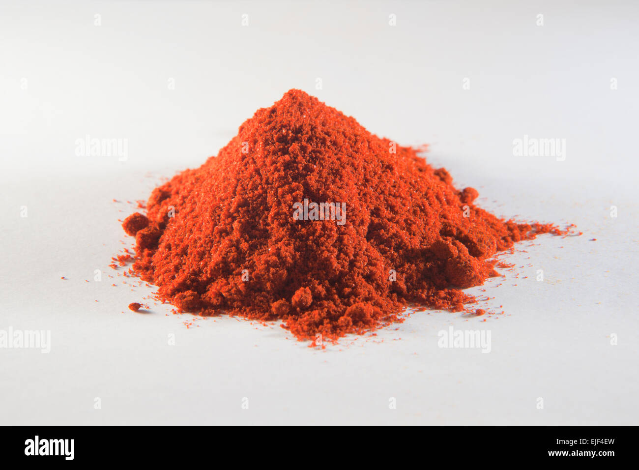 épice rouge en poudre Banque de photographies et d’images à haute ...