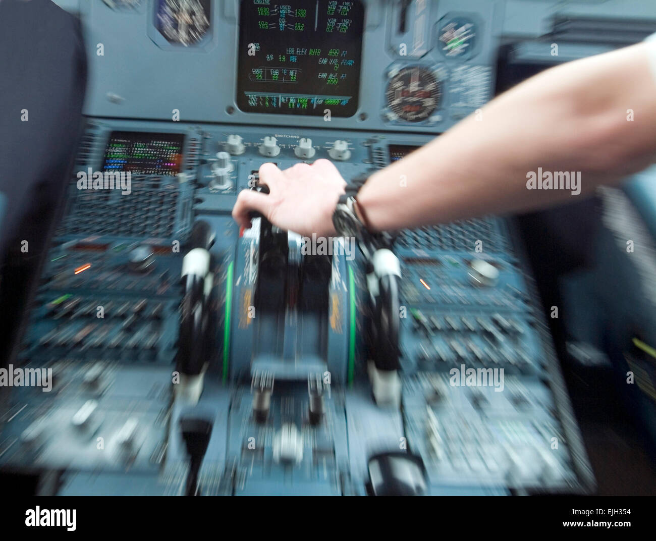 Instrument panel cockpit airbus a320 Banque de photographies et d ...