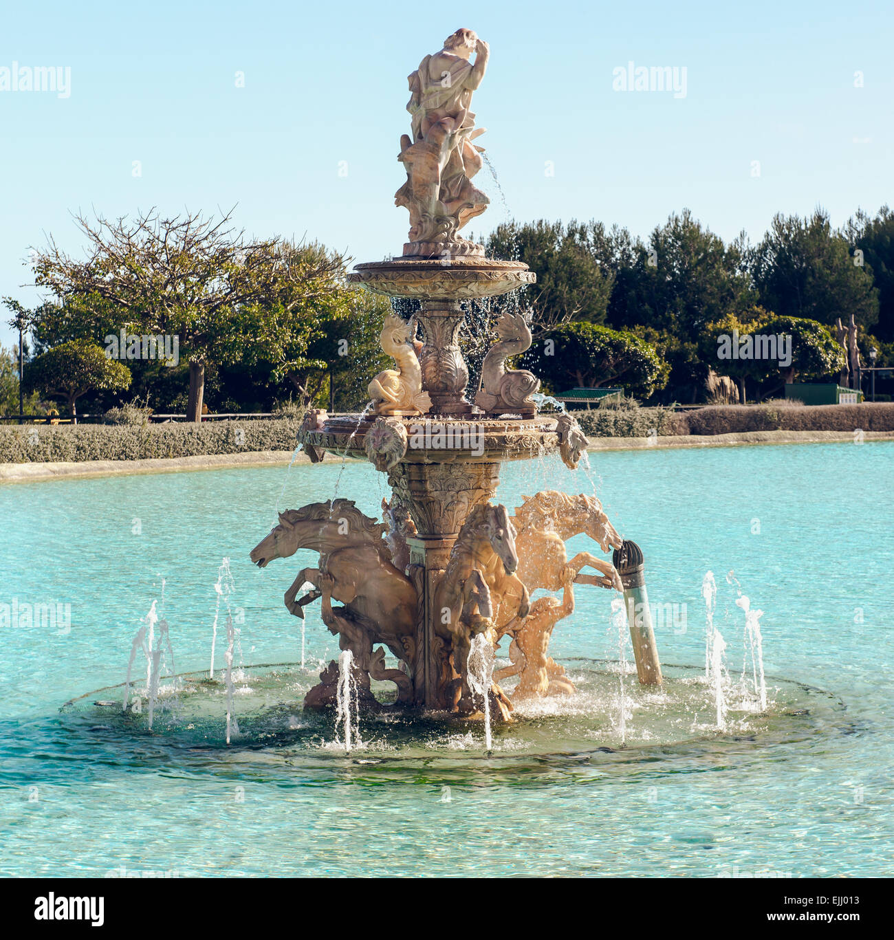 Statue baroque de la fontaine de neptune Banque de photographies et d ...