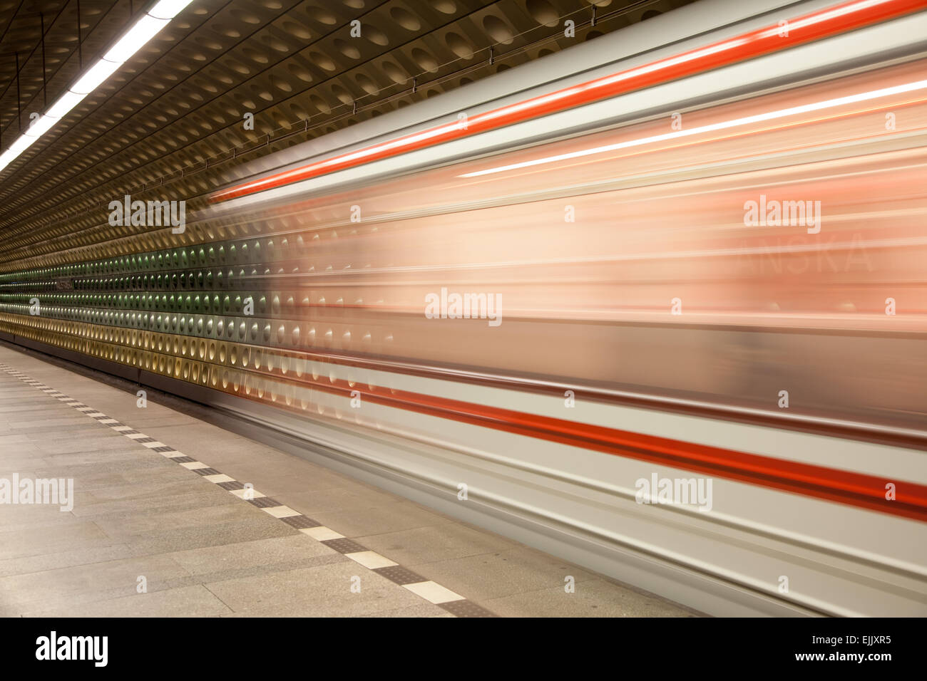 Métro de prague Banque de photographies et d’images à haute résolution ...
