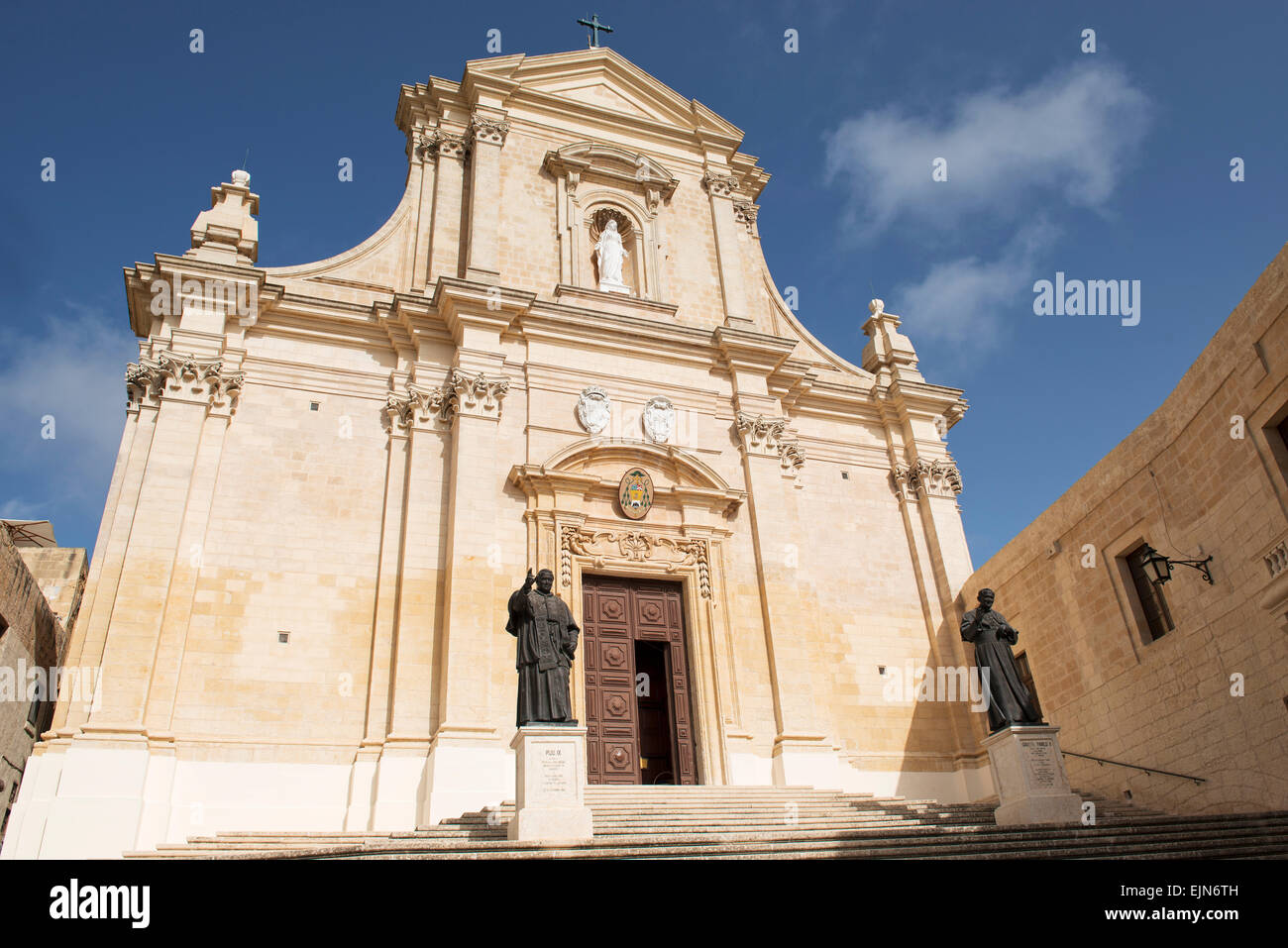 La Cathédrale de l'Assomption de la Bienheureuse Vierge Marie, Victoria ...