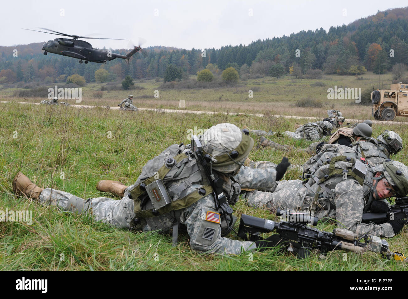 1 84 artillerie de campagne Banque de photographies et d’images à haute ...