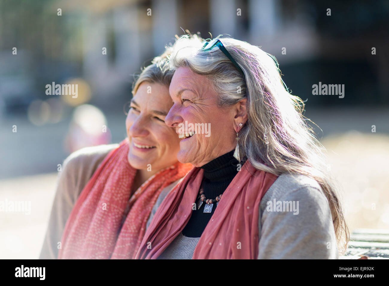 Une Mère âgée Et Sa Fille Adulte Banque De Photographies Et Dimages à