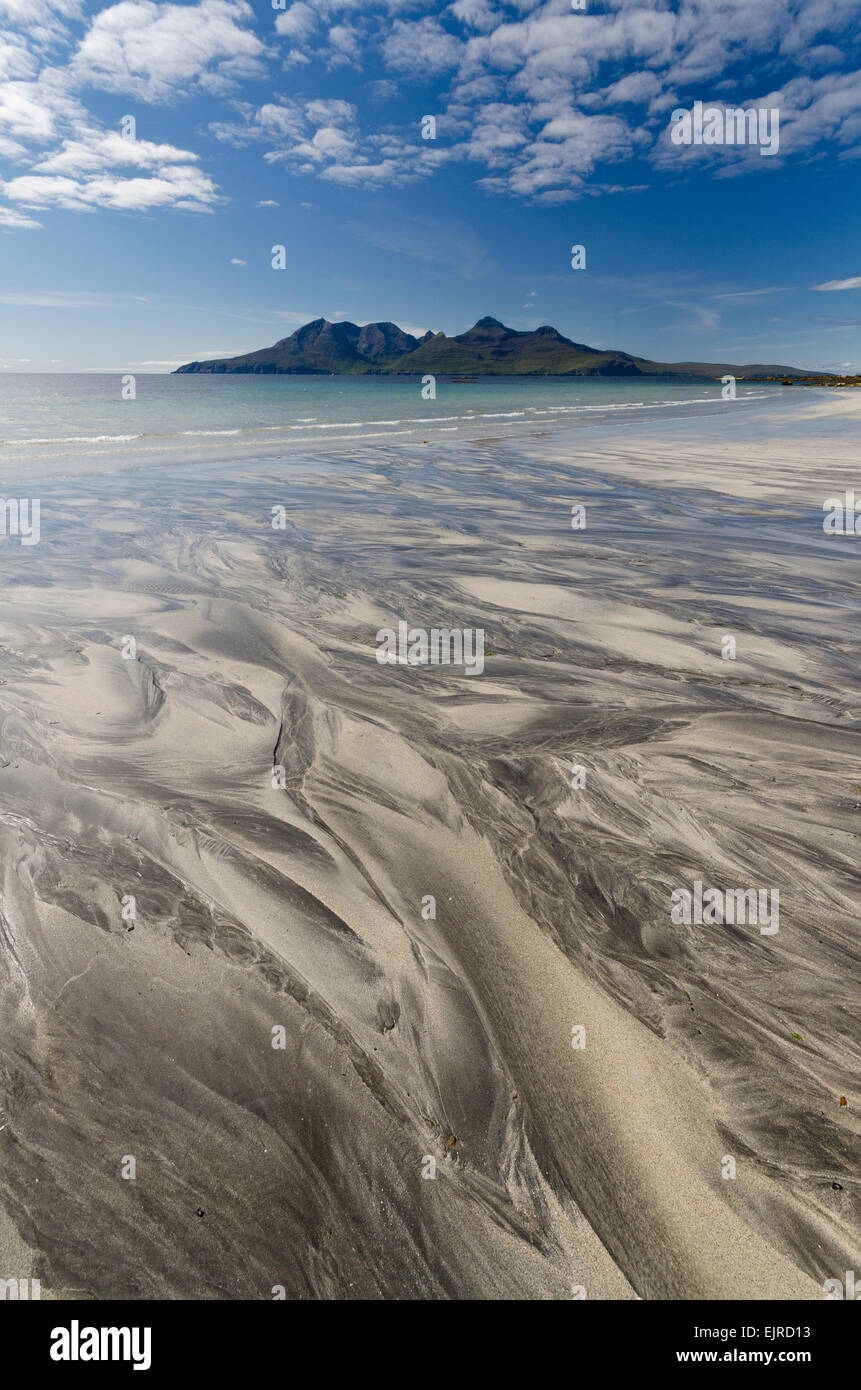 Vue de l'ile de rum de liag bay à l'île de eigg Photo Stock - Alamy