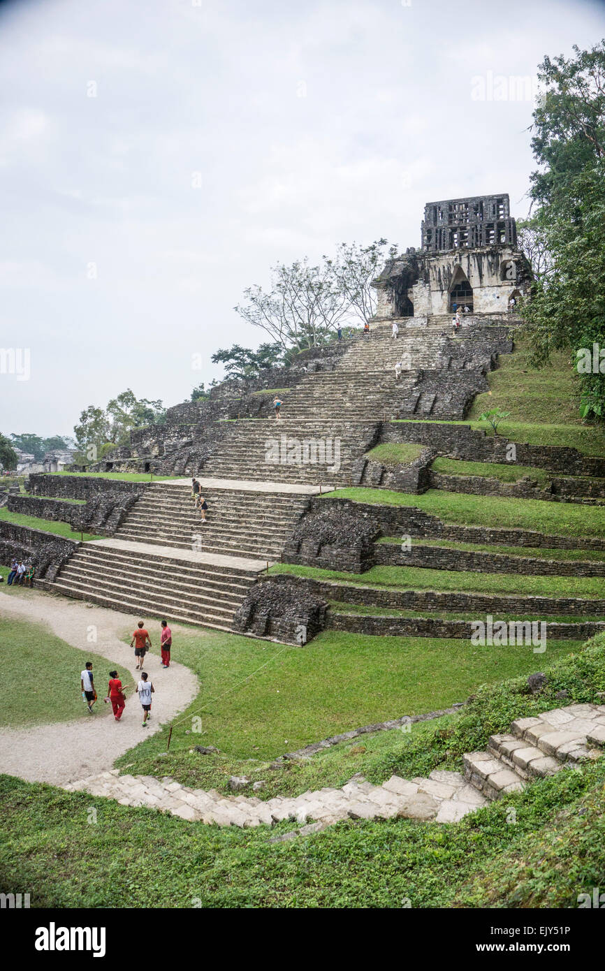 Temple de la croix palenque Banque de photographies et d’images à haute ...