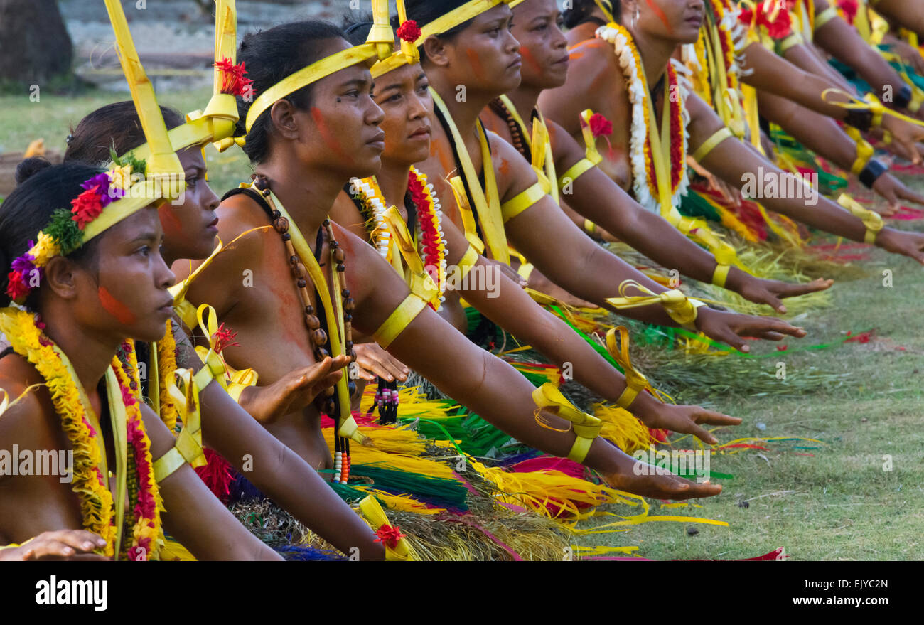 Traditional dance yap dance Banque de photographies et d’images à haute ...