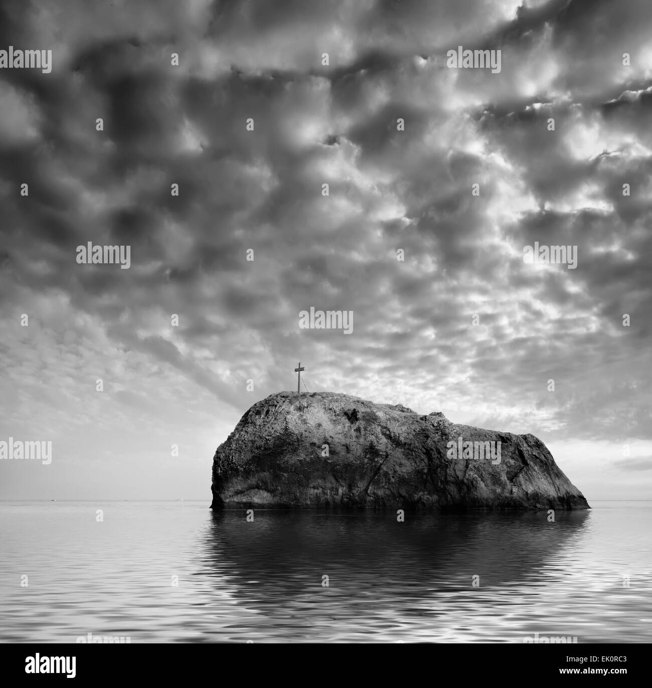 Plage de rocher rouge Banque d'images noir et blanc - Page 2 - Alamy