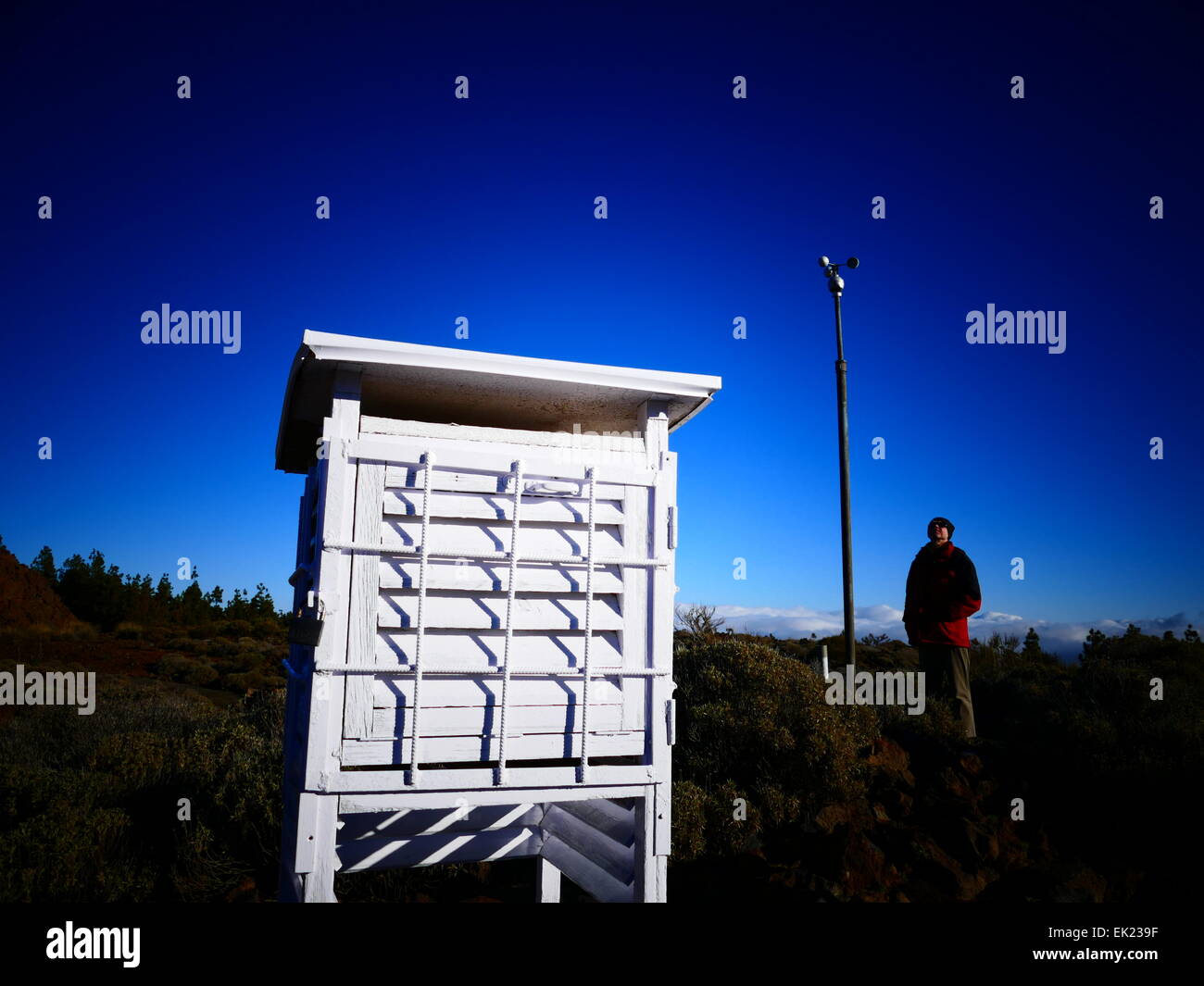 Stevenson screen weather station Banque de photographies et d’images à ...