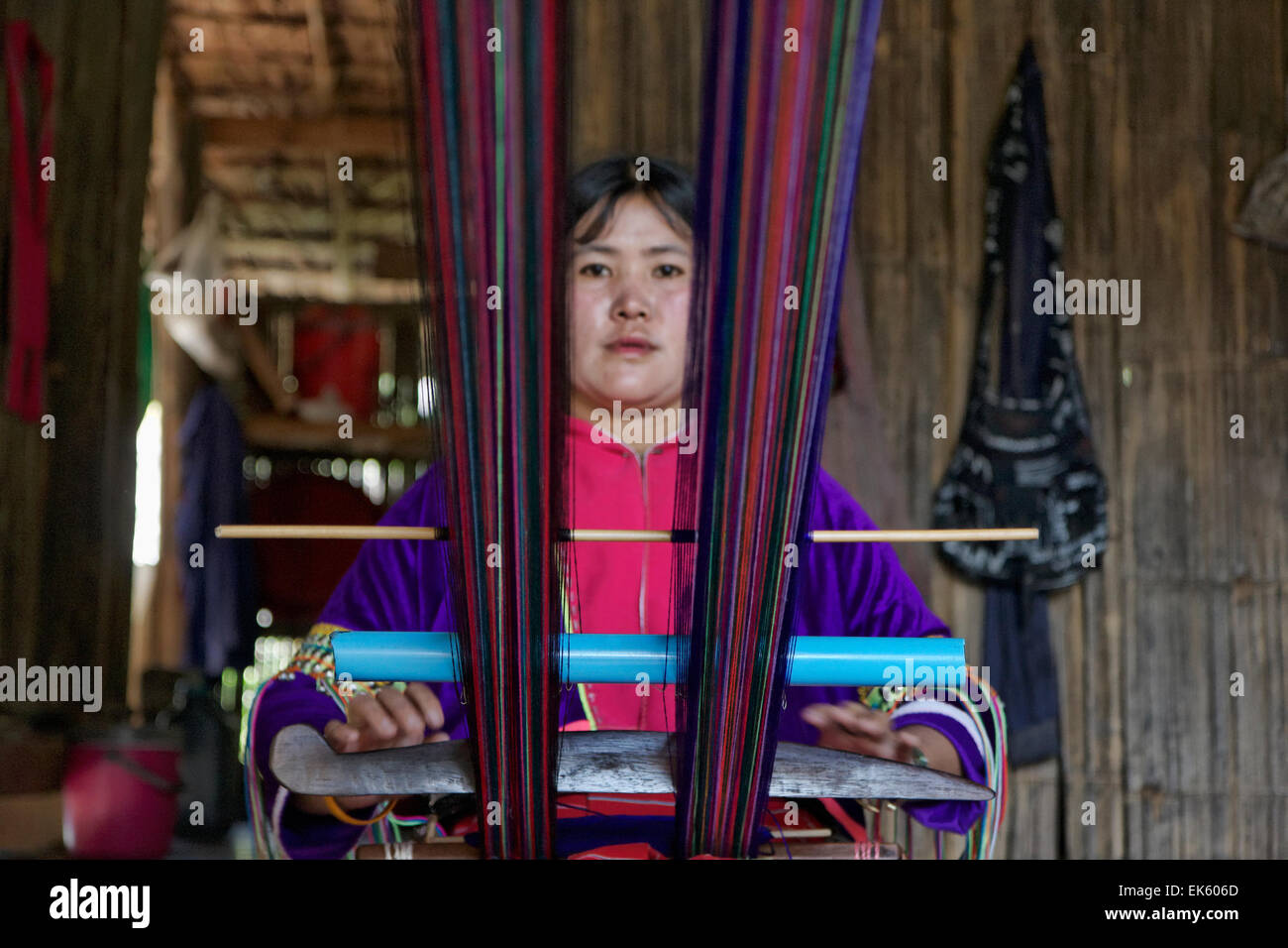 La Thaïlande, Chiang Mai, Karen long cou hill (village de la tribu ...