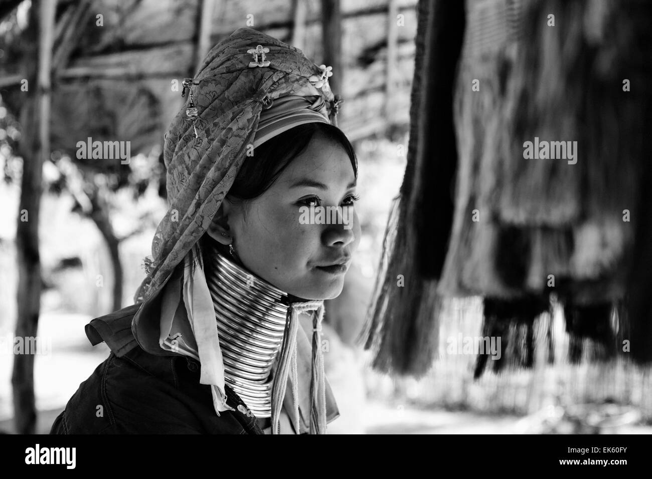 La Thaïlande, Chiang Mai, Karen long cou hill (village de la tribu ...