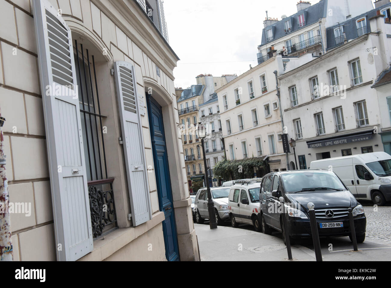 Rue lepic, paris Banque de photographies et d’images à haute résolution ...