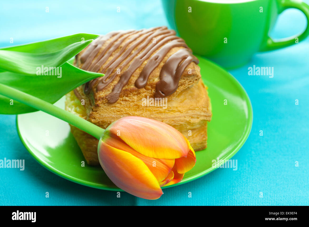 Tulipe tombante Banque de photographies et d’images à haute résolution ...